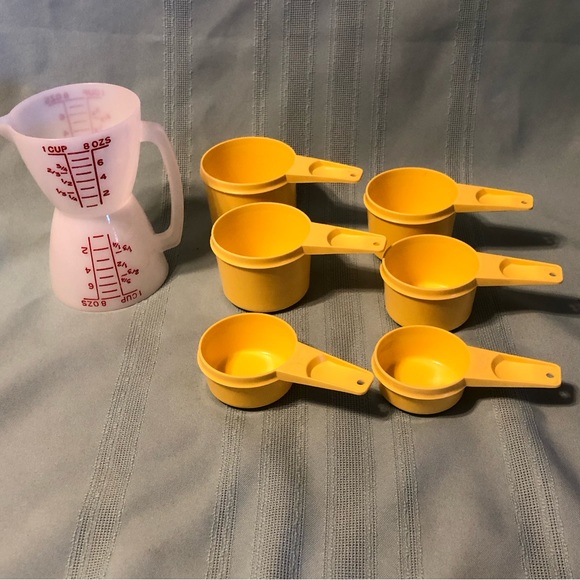 Kitchen | Vintage Tupperware Wetdry Measuring Cup Set Of 6 Yellow ...